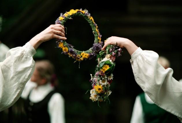 Jāņu tradīcijas pasaulē - Spoki - bildes 2