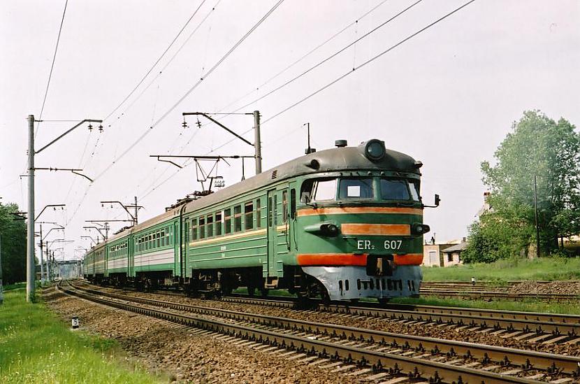 Paldies viņiem par laimīgo bērnību. - Spoki - bildes 3