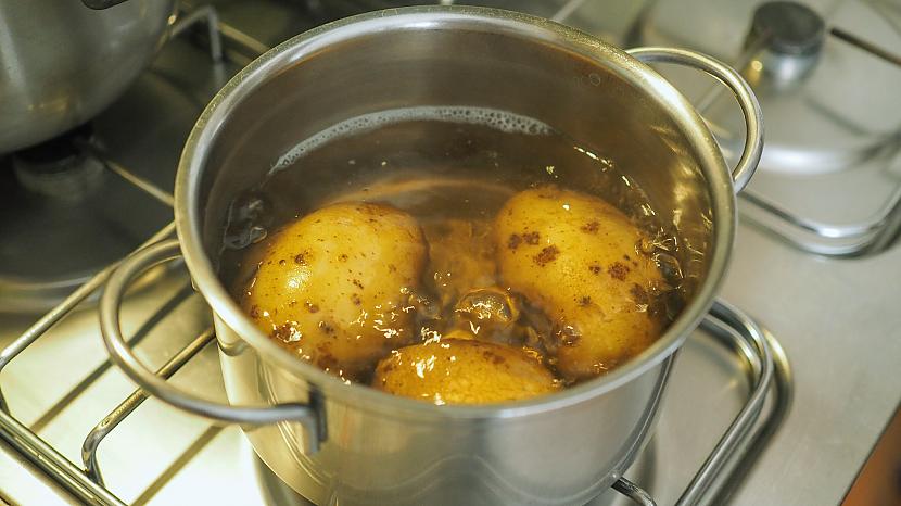 3 ieteikumi, kā izvārīt kartupeļus rekordlaikā - Spoki